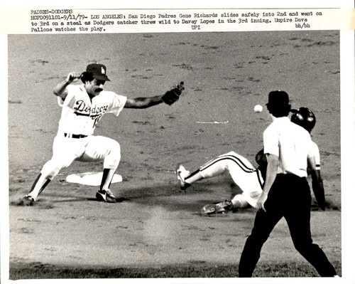 LD263 1979 Original Photo PADRES GENE RICHARDS SLIDES SAFE v DODGERS ...