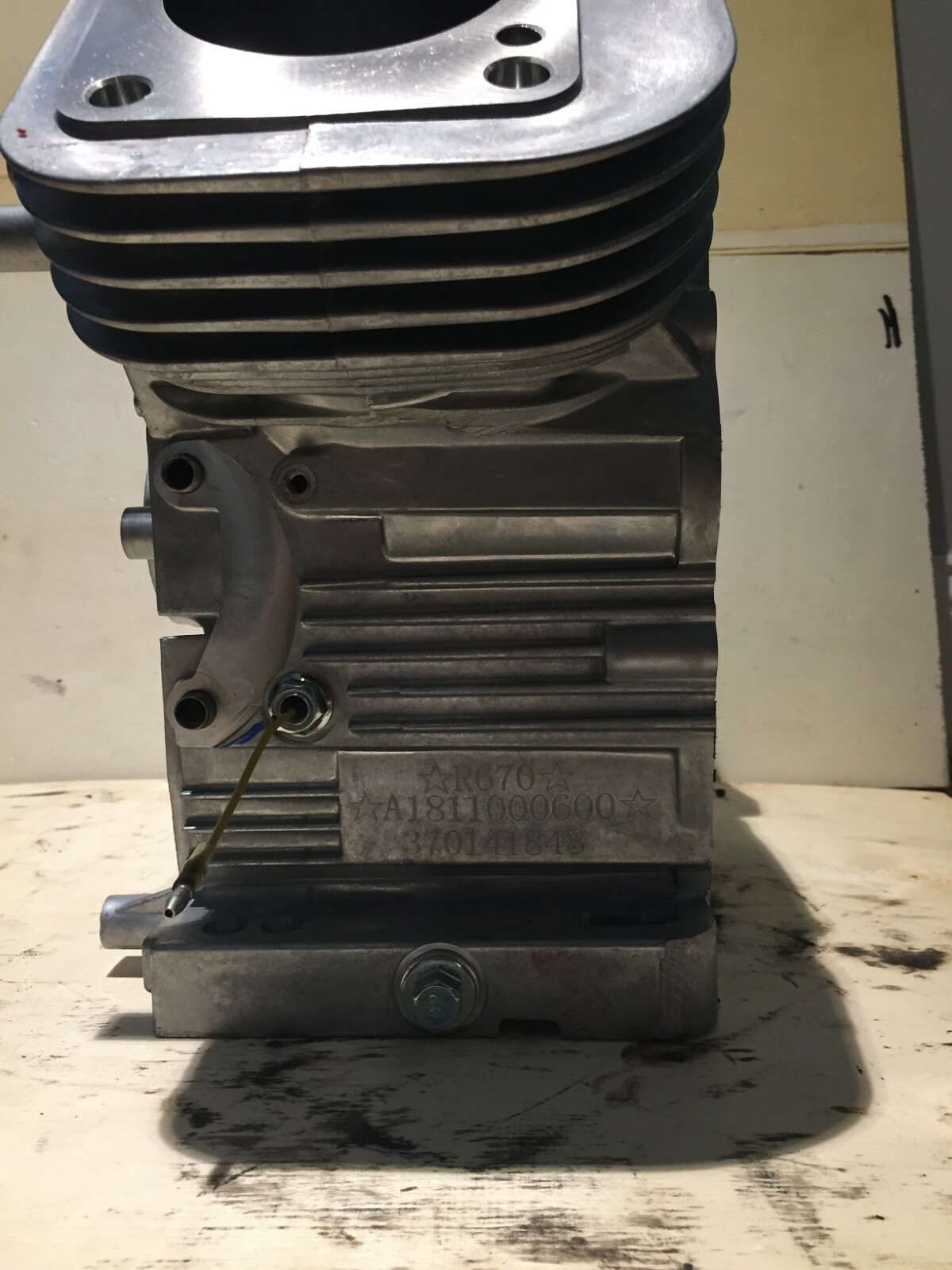 Predator 670 cc 22hp *BLOCK ONLY* 61614 New OEM Engine Block V Twin ...