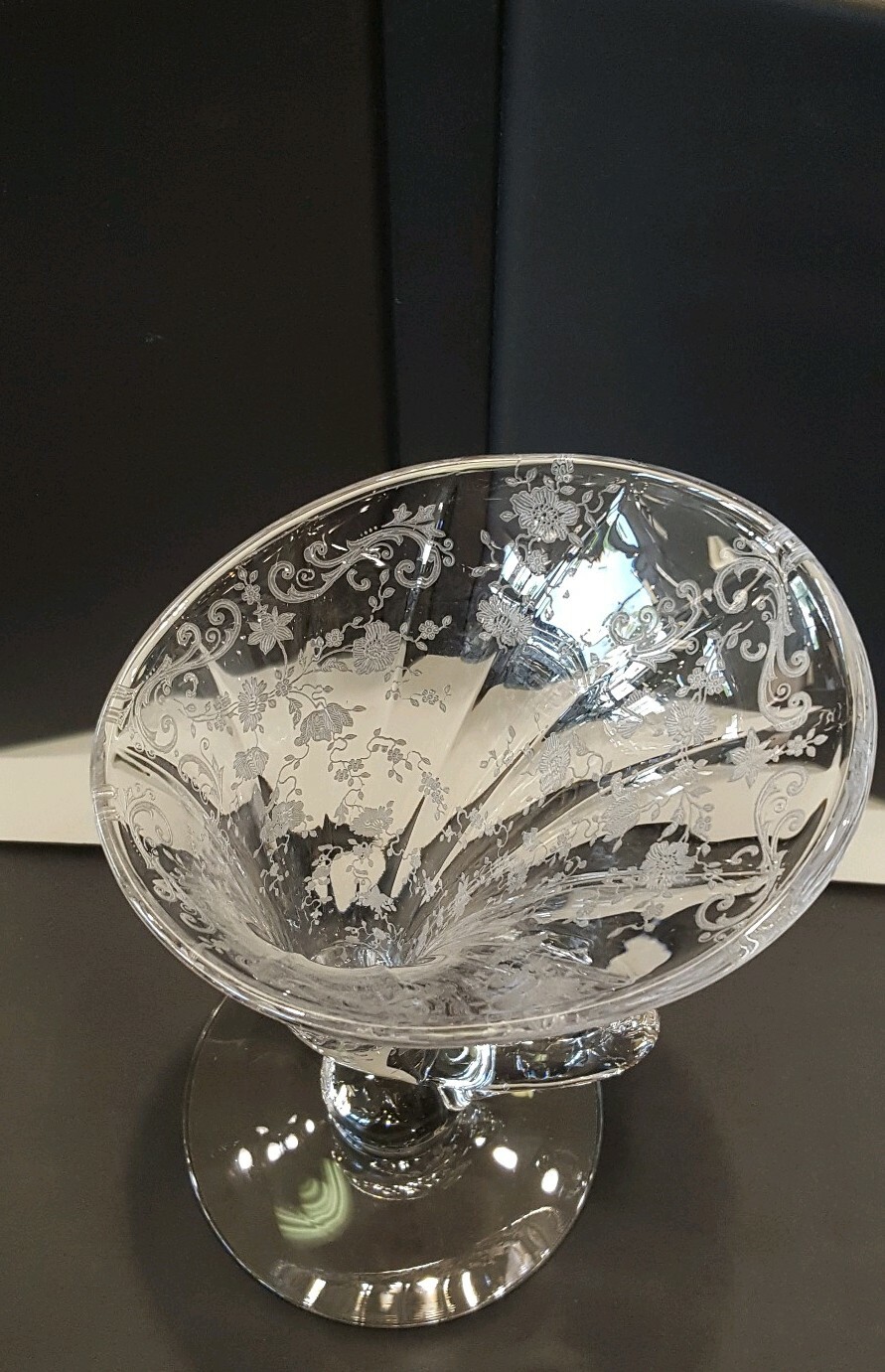 Cambridge Glass Chantilly Pattern Cornucopia Vase 1932-1956 | eBay