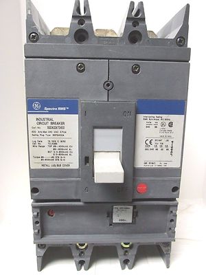 Circuit Breakers - Electric 400 Amp