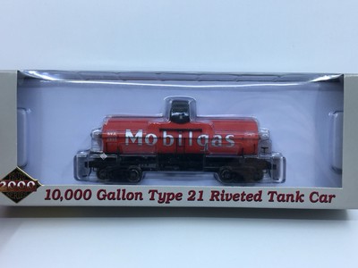 HO Proto 2000 Mobilgas Mobil 10,000 Gallon Type 21 Riveted Tank Car SVX ...