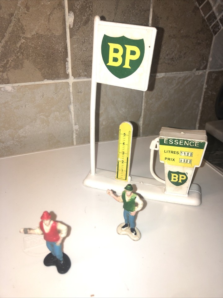 Vintage Matchbox BP Service / Petrol Station Garage Dinky Toy ESSO Set ...