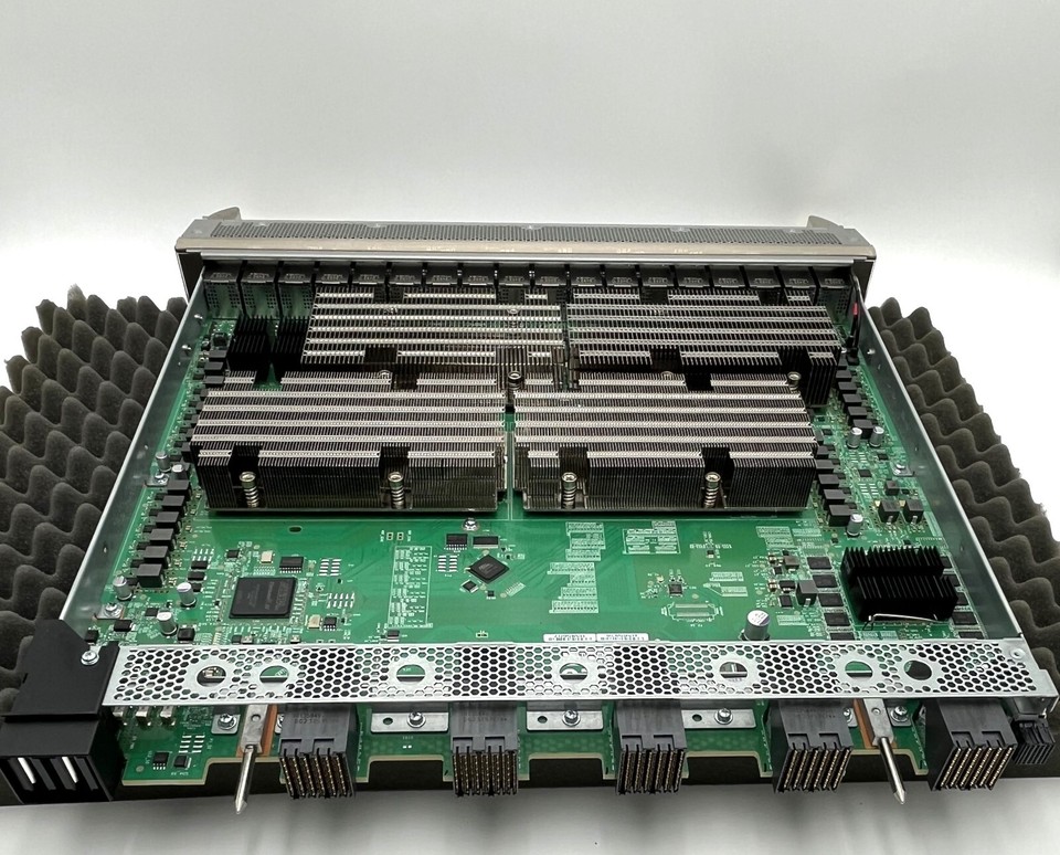 Cisco N9K-X9736C-FX Nexus 9500 36p 100G NX-OS Agg (We buy Cisco) | eBay