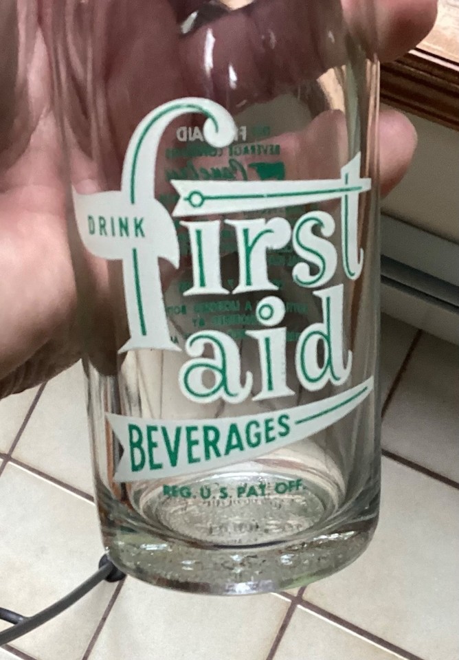 Old Freeland PA Soda Bottle First Aid Beverages 7 Oz ACL 1950s ...