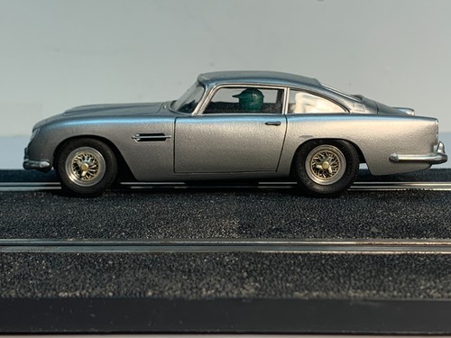 Revell 1/32 scale Aston Martin DB5 PAINT SILVER slot car, ORIGINAL BOX ...