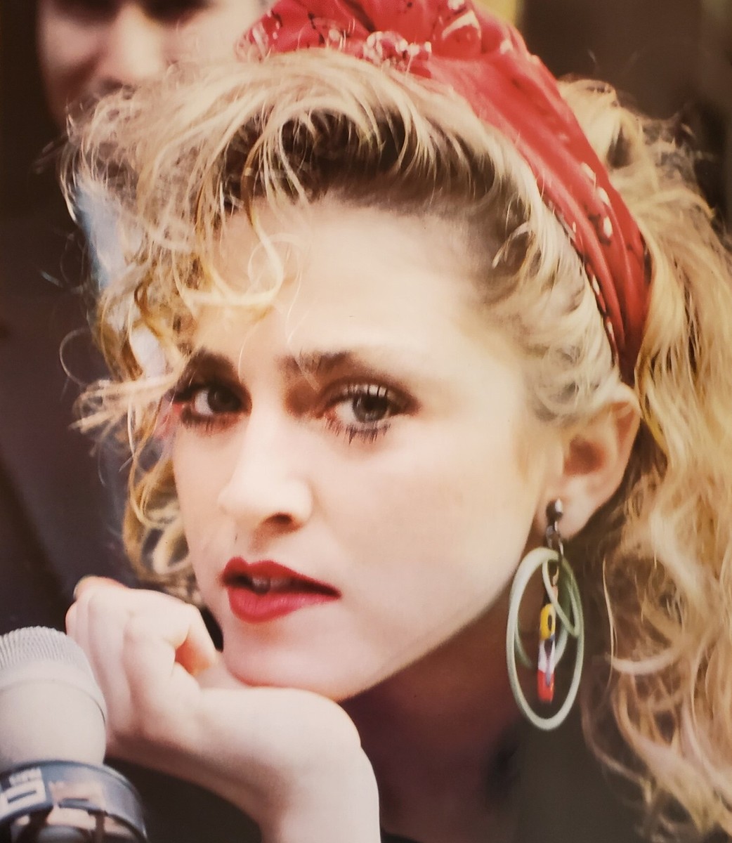 Susan Poster's Instagram, Twitter & Facebook on IDCrawl