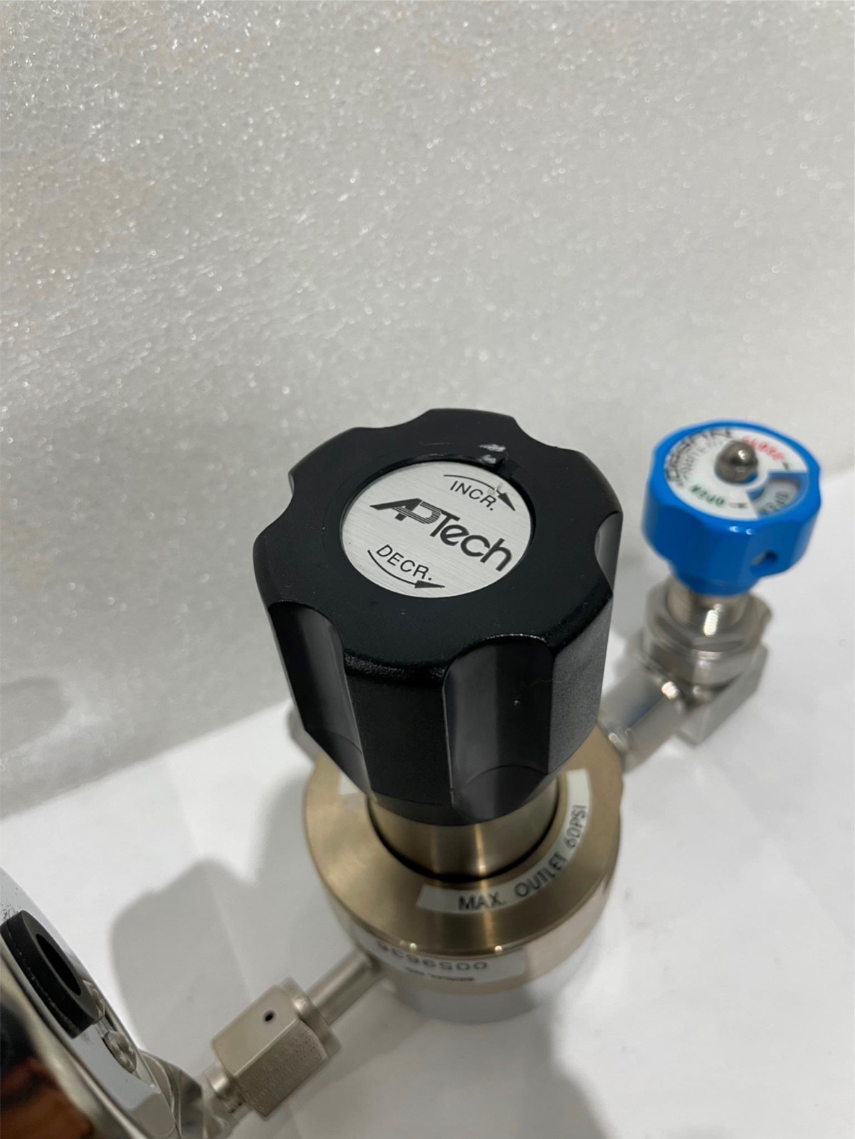 APtech, AP1810SM 3PW FV4 FV4 0 Gas Regulator Assy w/ Gauge and Nupro ...