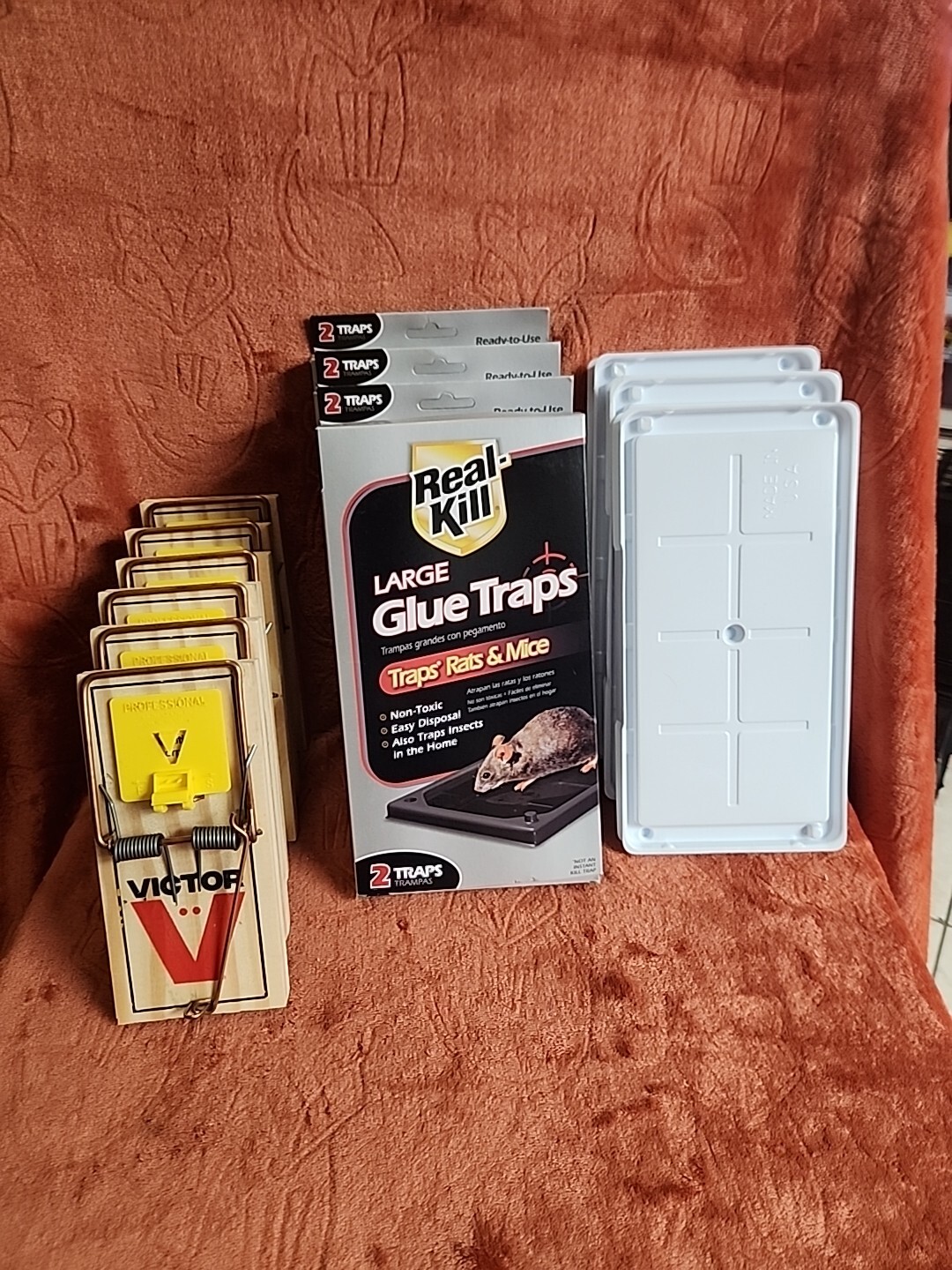 Bundle Of 6 Victor Metal Pedal Mouse Traps & 9 Large Glue Traps. NEW | eBay