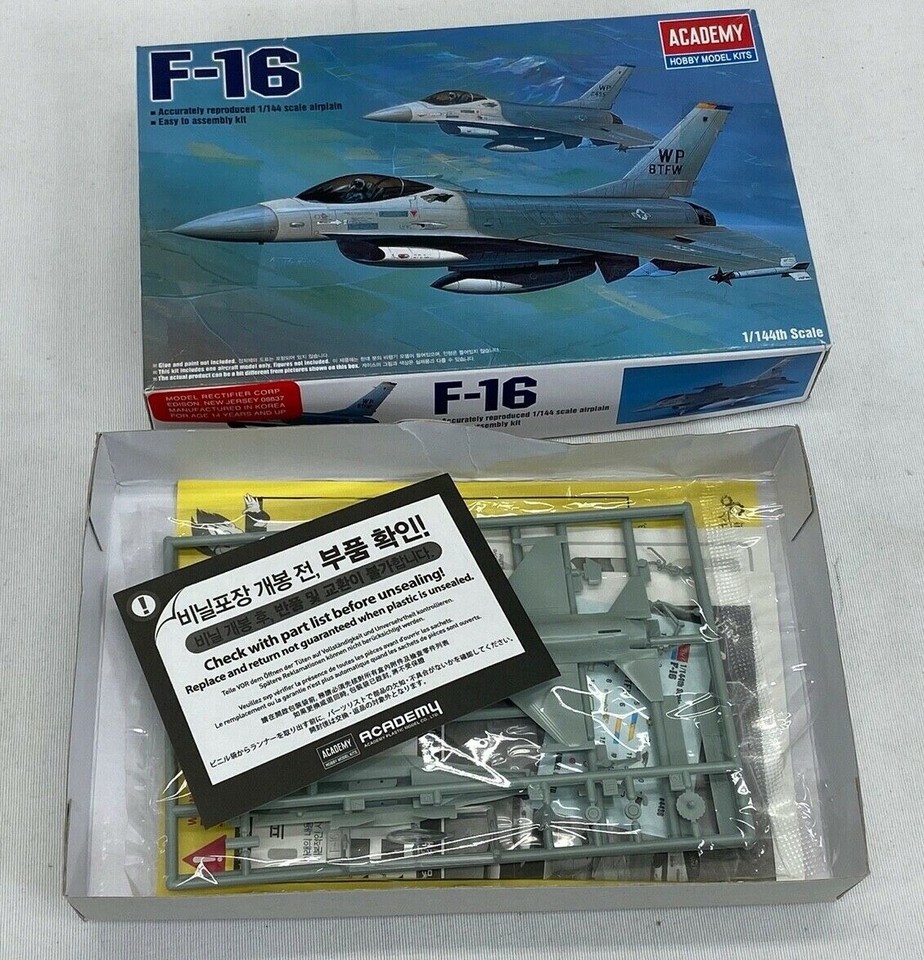 Academy US Air Force F-16 Falcon Model Kit | eBay