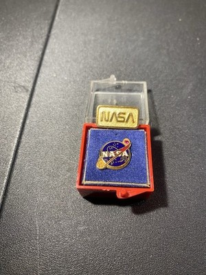 NASA Vtg 20 Year Service Pin RARE 10K Gold W/ Other Rare NASA Pin (Ruby ...