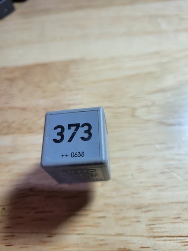 Relay # 373 VW Passat Beetle Touareg Phaeton Audi A4 S4 A6 S6 - 8D0 951 ...