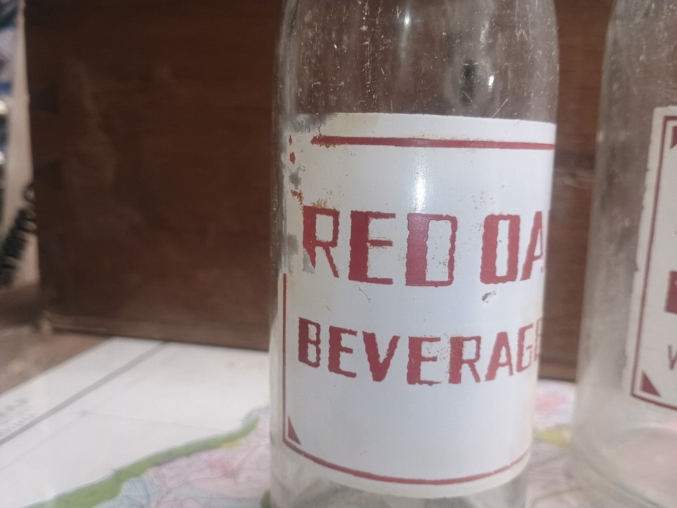 RED OAK BOTTLING CO RED OAK VA BOTTLES WHITE LABEL W/ RED LETTERS | eBay