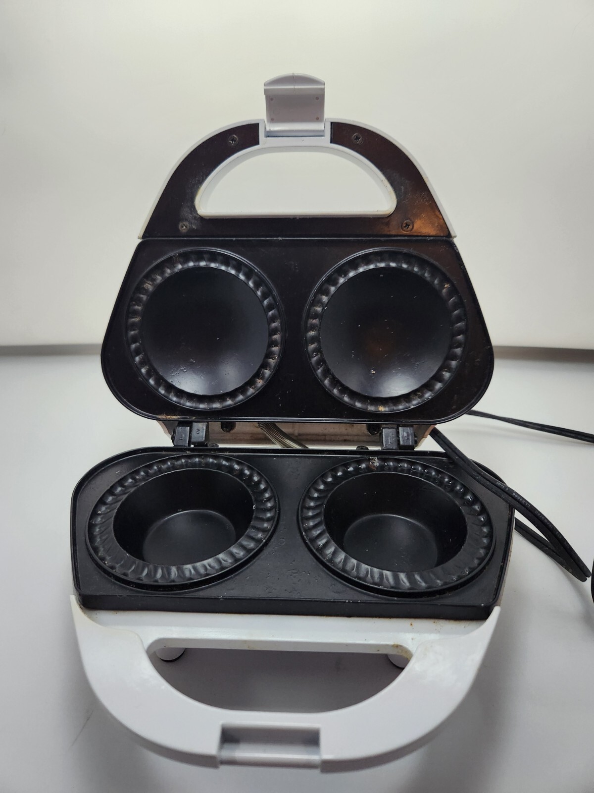 Sunbeam Pie Maker Electric Model 4805 White Makes 2 Mini Pies | eBay