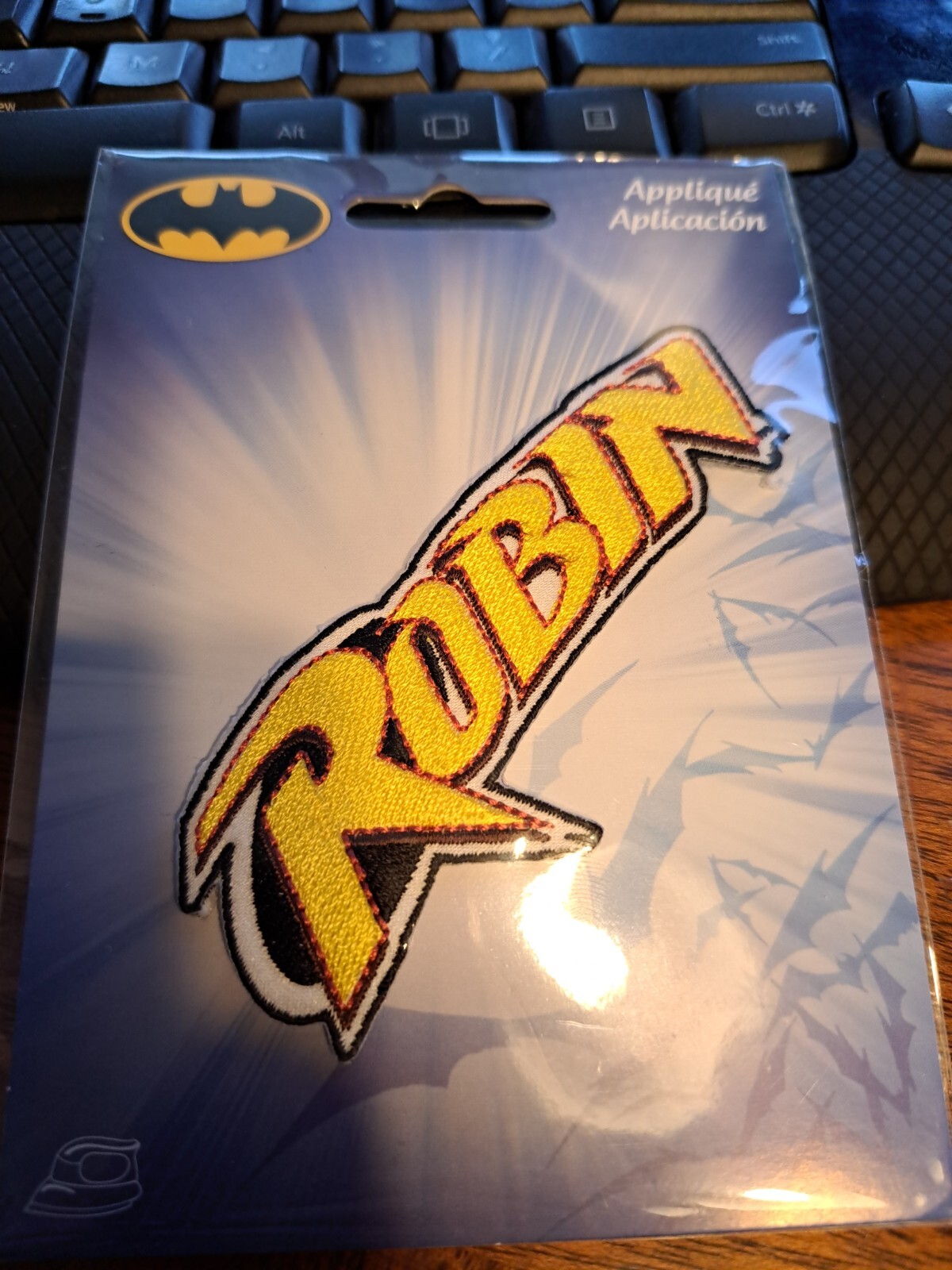 22946 - Officially Licensed DC Comics Batman Insignia Iron on Patch ...