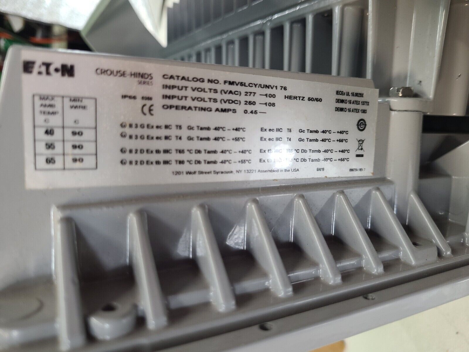 EATON FMV5LCY/UNV1 76 CHAMP 45W-100/277VAC-LED HAZARDOUS AREA ...