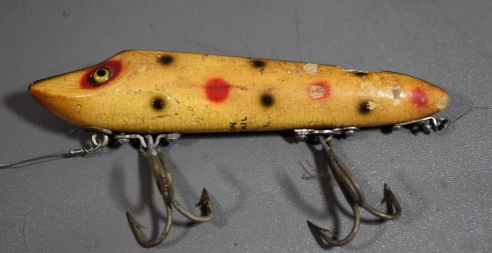 Vtg. Heddon Flaptail Musky Series 7050 - Glass Eyes - 5 1/4" Spotted ...