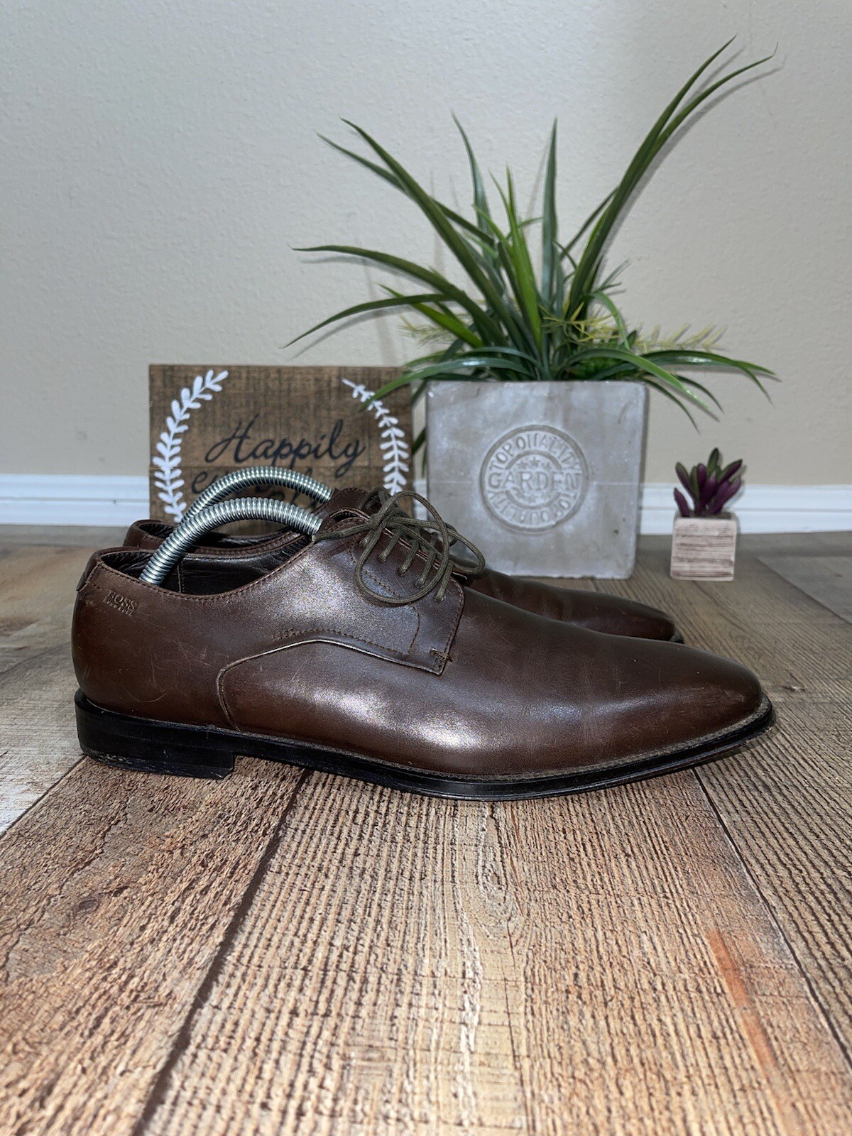 Hugo Boss Men Italian-made Derby shoes in embossed ca… - Gem