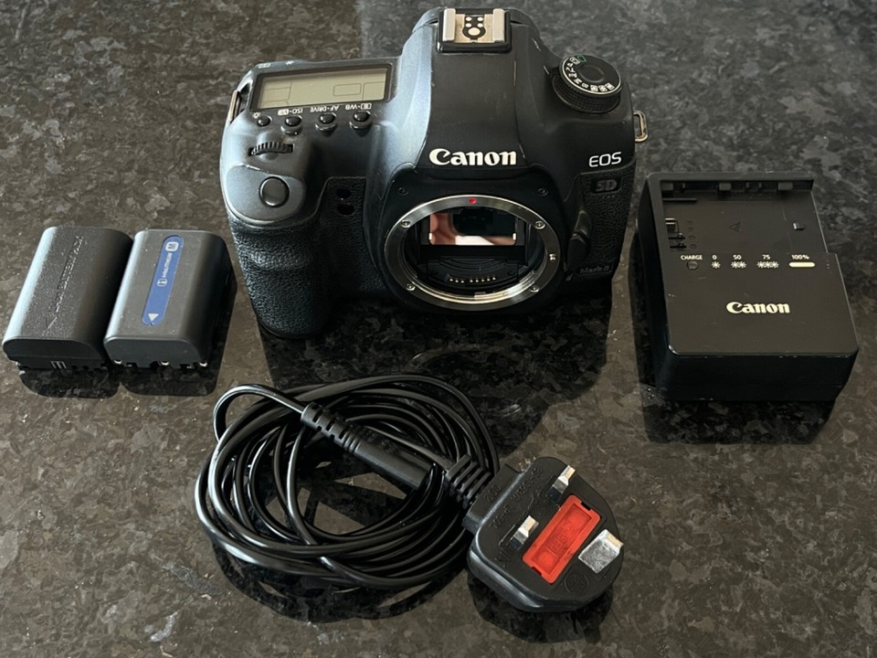 Canon EOS 5D MkII DSLR camera - 6503 Actuations In Very Good Working ...