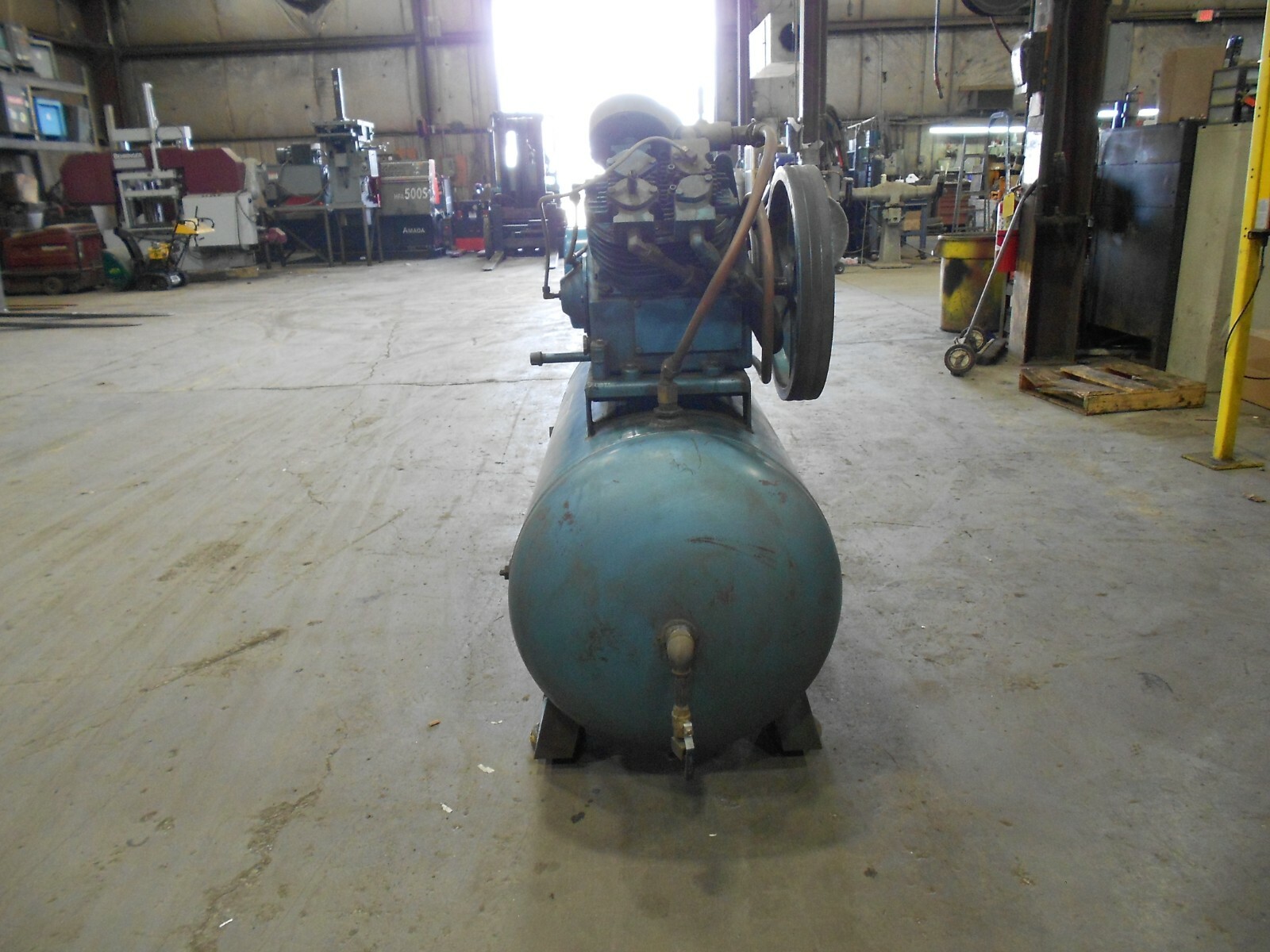 Kellogg-American 10 HP (2) Stage Air Compressor w/120 Gallon Compressed ...