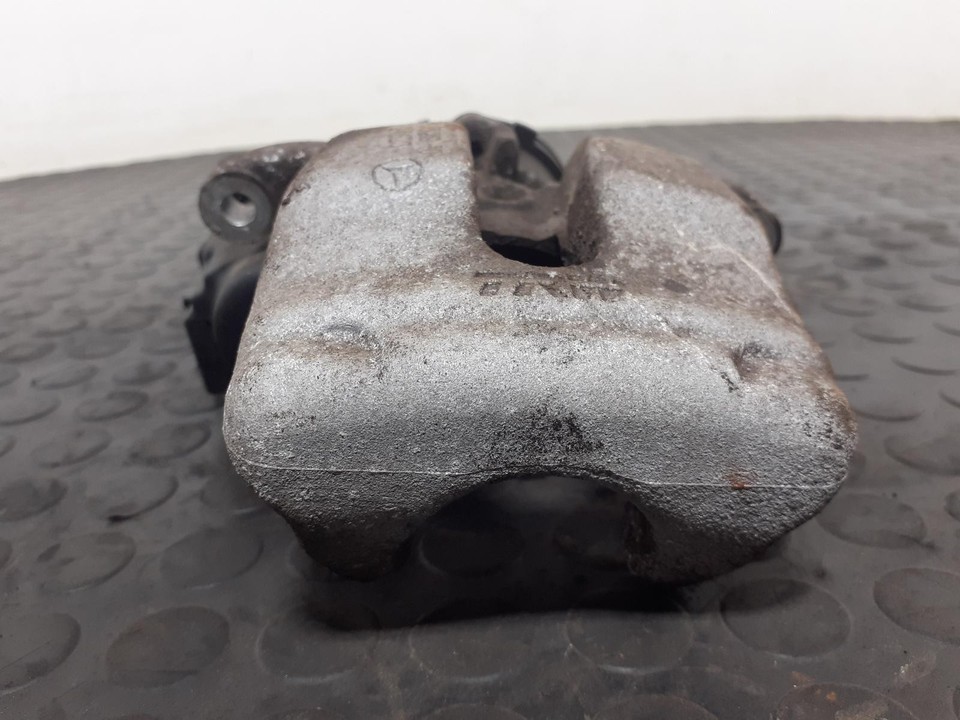 MERCEDES GLA CLASS Brake Caliper 2013-2020 2.1L OM651.930 O/S Rear RH ...