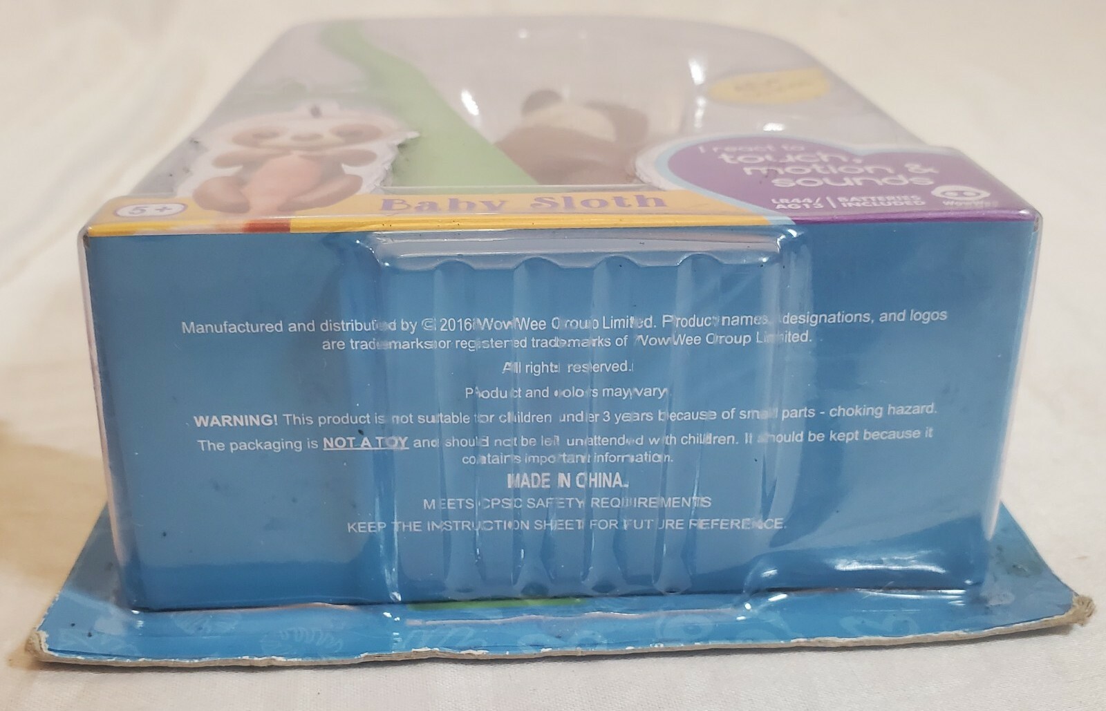 WowWee Fingerlings Baby Sloth Kingsley Interactive 1st Class Ship for ...