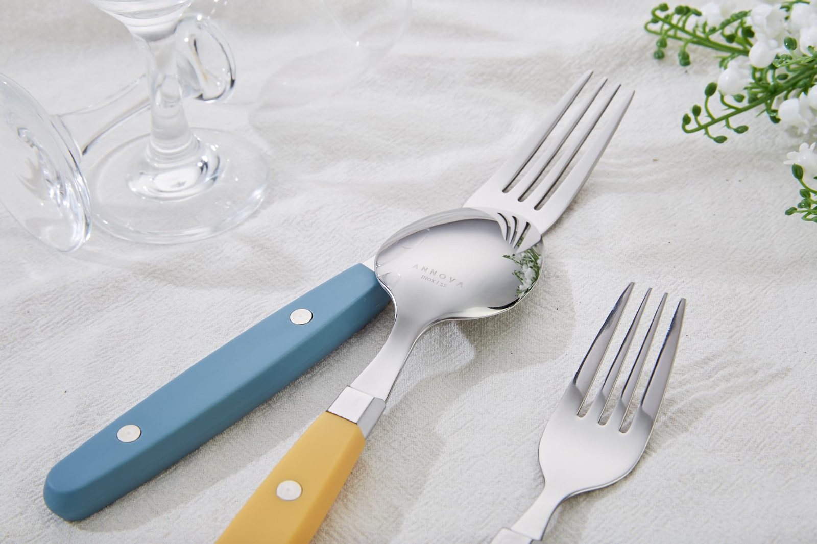 Silverware Set 20 Pieces Stainless Steel Color Handle With Rivet/Retro ...