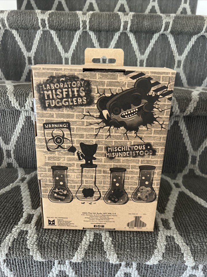 FUGGLER Laboratory MISFITS Edition PLUSH Annoyed Alien Black 3 eyes ...