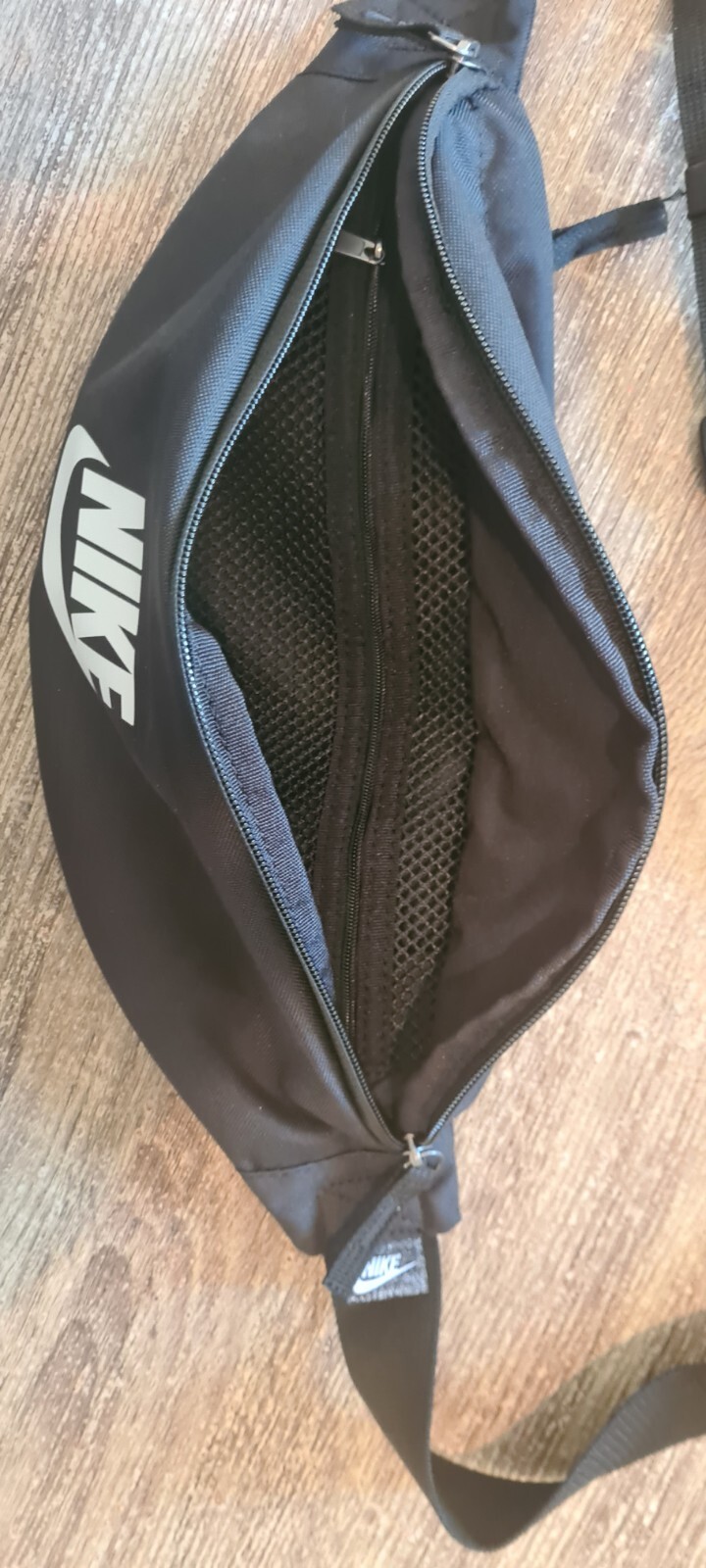 Nike Bum Bag - Black/White - Near New | eBay