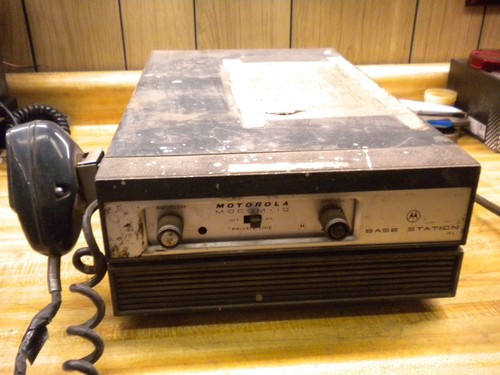 Vintage Motorola Desktop Base Station Two way radio + Mic | eBay