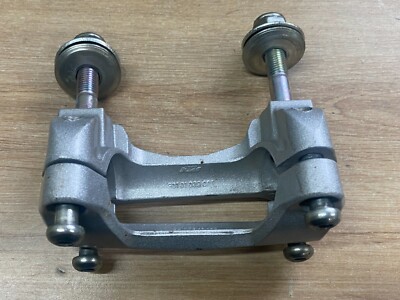 UN PONTET DE GUIDON 901 01 039 000 ORIGINE POUR MOTO KTM 125 DUKE 2011 ...
