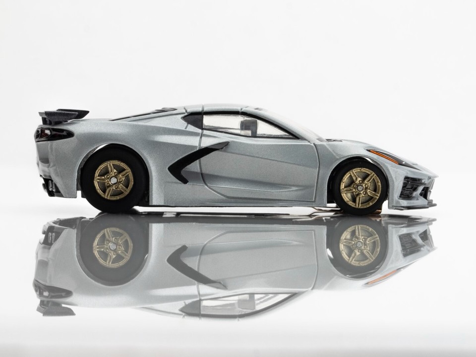 AFX Corvette C8 Ceramic Matrix Metallic Silver Mega G + HO Slot Car ...
