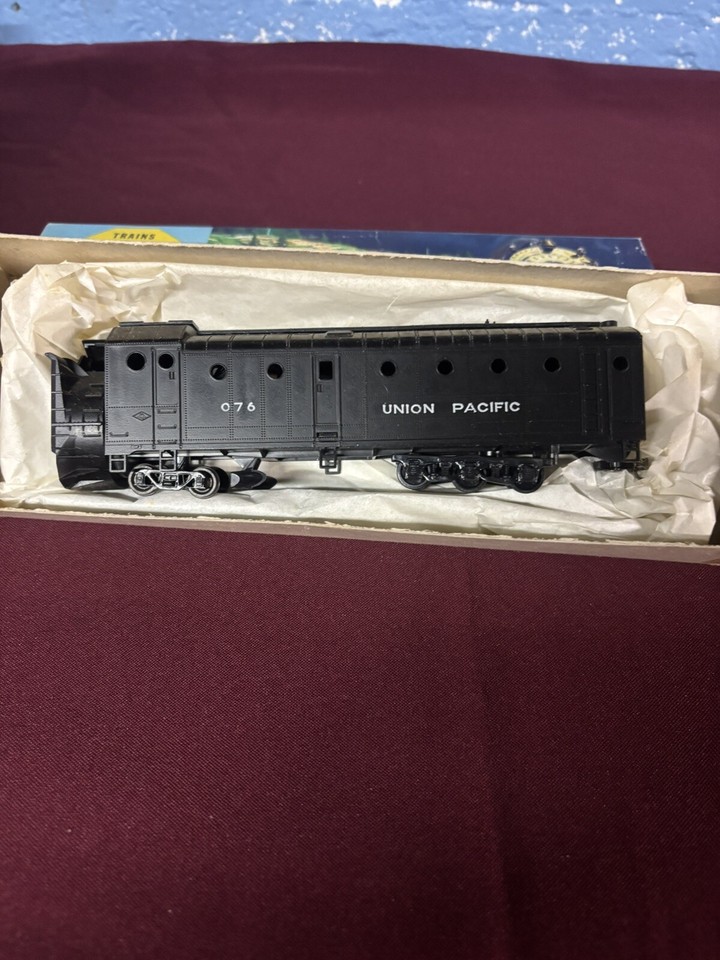 HO Scale Athearn Snow Blower Dummy with spinning plow ( Union Pacific ...