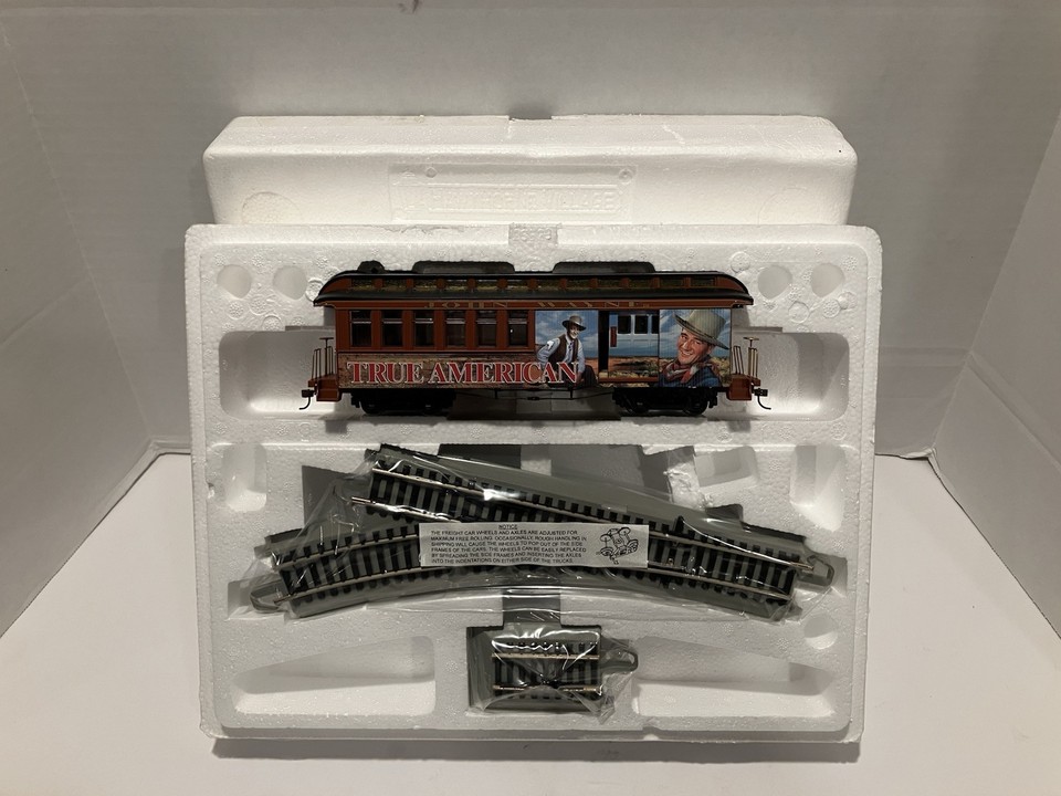 HAWTHORNE VILLAGE TRAIN CAR THE DUKE EXPRESS JOHN WAYNE TRUE AMERICAN ...