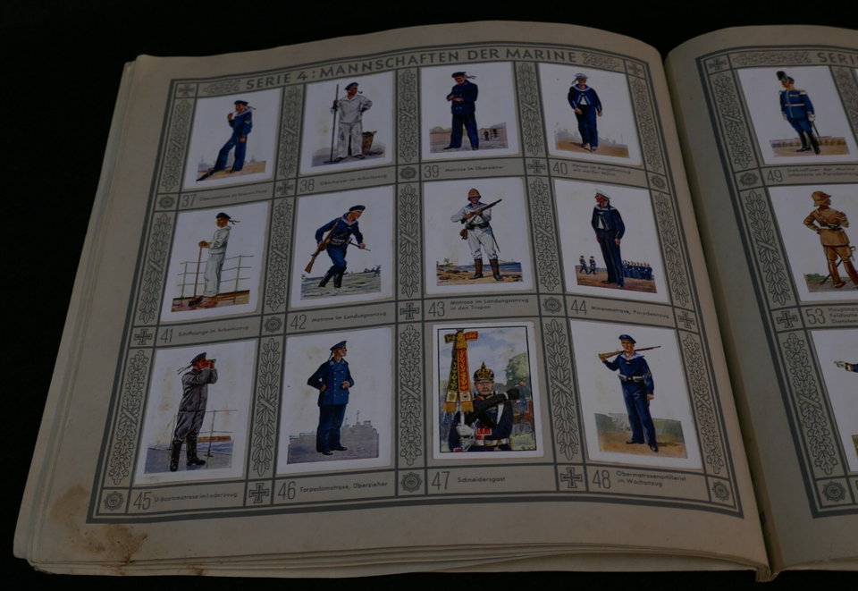 Original German 1933 Weimar Waldorf Collecting Cards Book Uniforms ...
