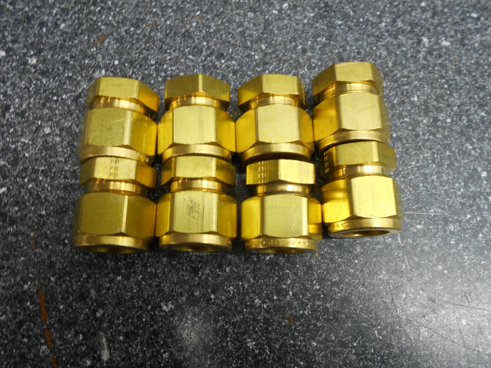 LOT OF 8 PARKER 10-B BRASS COMPRESSION PLUG W/ NUT AND FERRULE | eBay