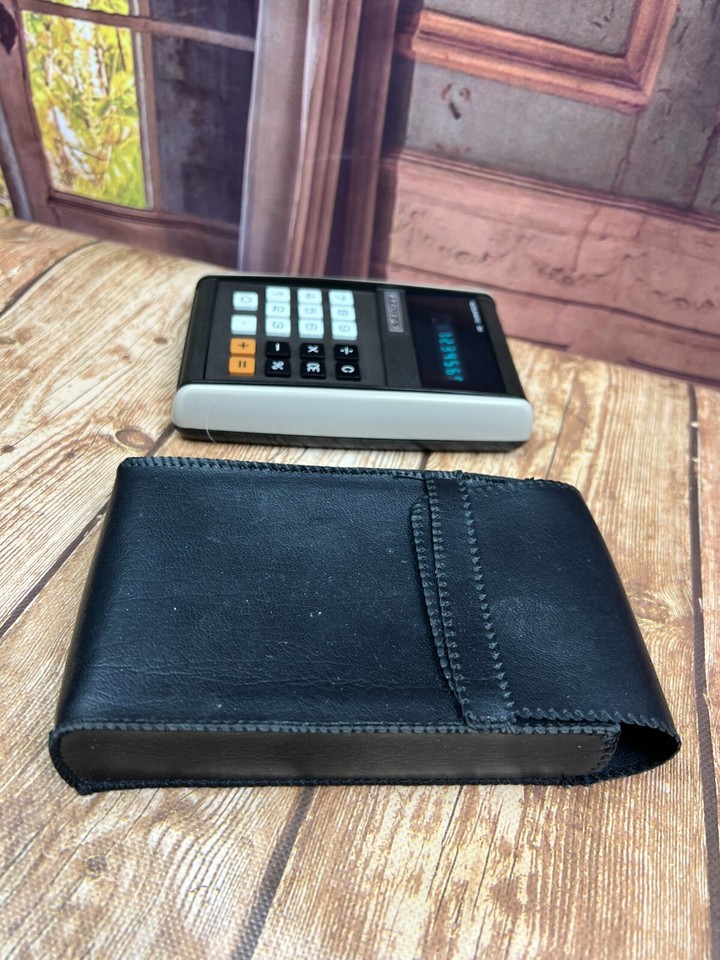 LLOYDs Accumatic 30 Calculator with Case Handheld Vintage | eBay