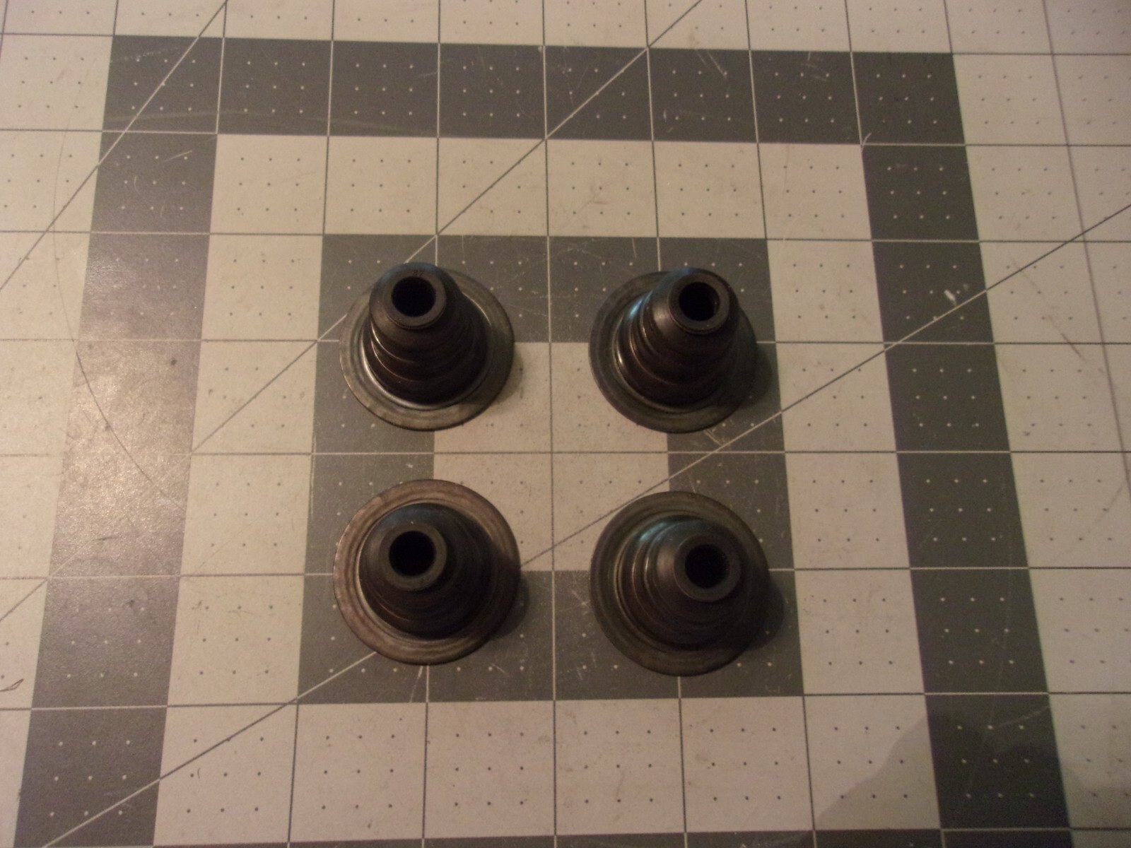 SBI 122-1300 (4) Valve Stem Seals 1822245C1 Int'l 466 7.6L | eBay