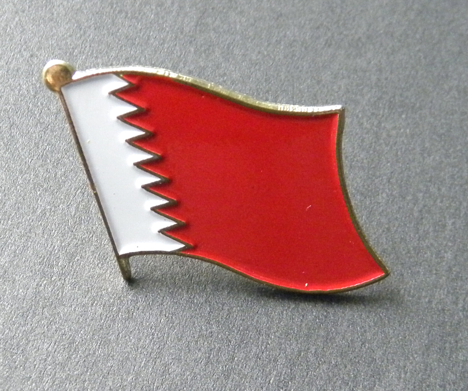 BAHRAIN INTERNATIONAL WORLD FLAG LAPEL PIN BADGE 7/8 INCH | eBay
