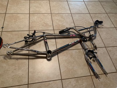 Vintage Bicycles - Diamondback Viper - Nelo's Cycles