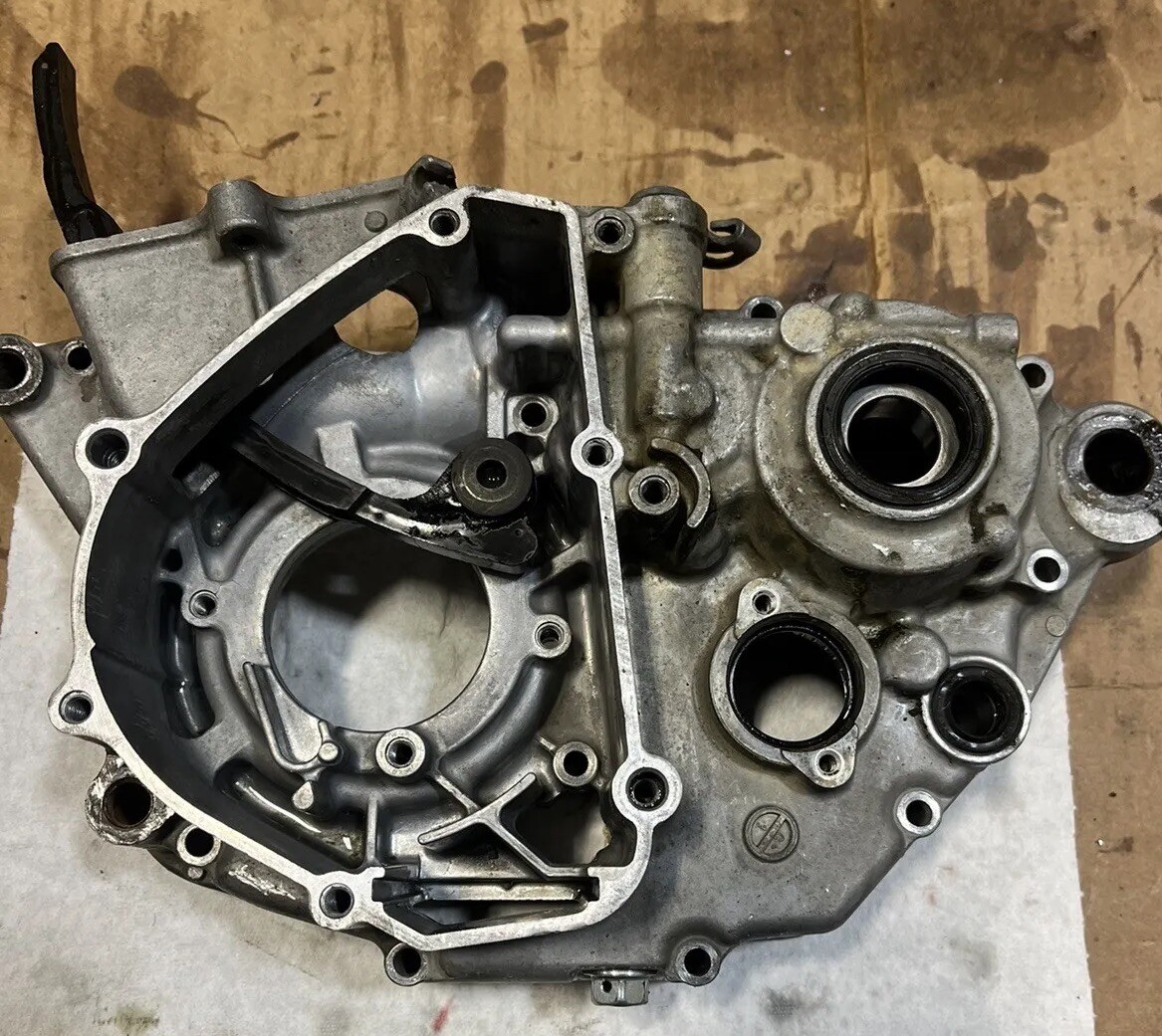 2011-2016 Kx250f Engine Crank Cases, Set Pair, Needs Repair. (tote7) | eBay