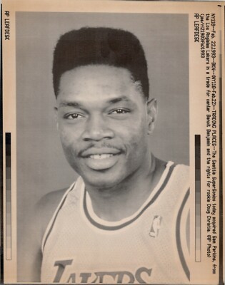 Sam Perkins Seattle Supersonics 7x8.25 AP Photo Leaf Desk 1993 Press ...