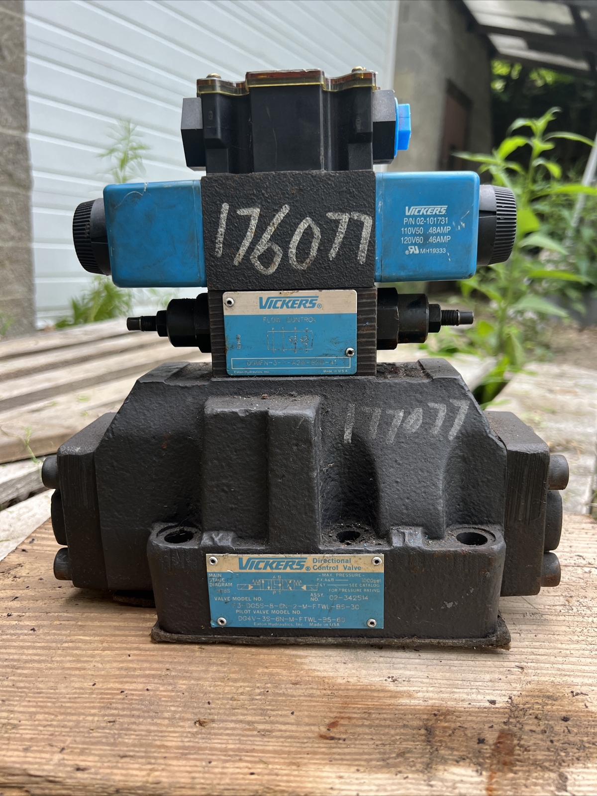 vickers directional control valve | eBay
