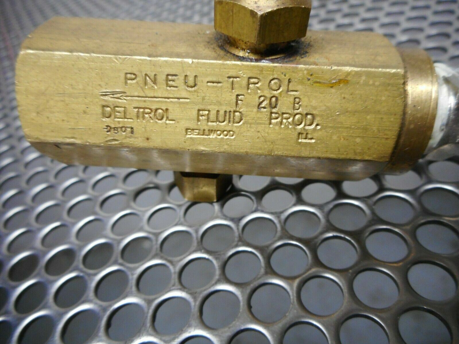 PNEU-TROL F20B Flow Control Valve With 3/8 Elbow Fitting Used With ...
