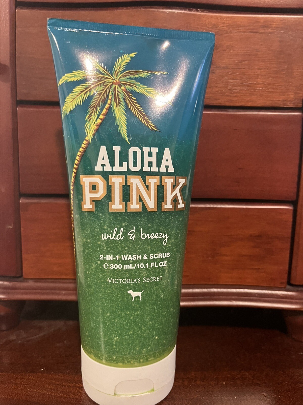 Victoria's Secret Aloha pink wild and breezy two in one wash and scrub ...
