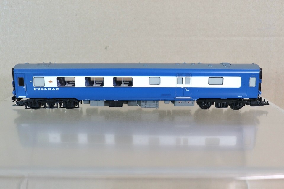 BACHMANN 30-425 BR BLUE PULLMAN KITCHEN CAR COACH E M60733 with LIGHTS ...
