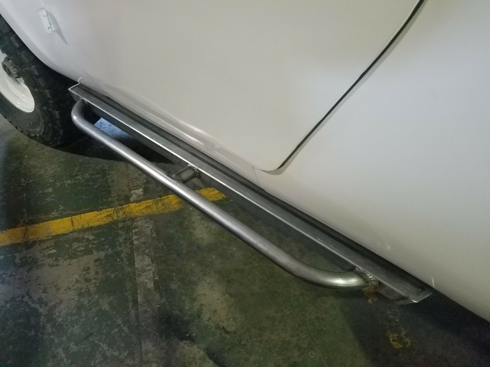 1961-1971 International Scout 80/800 Tubular Running Side Steps Right ...