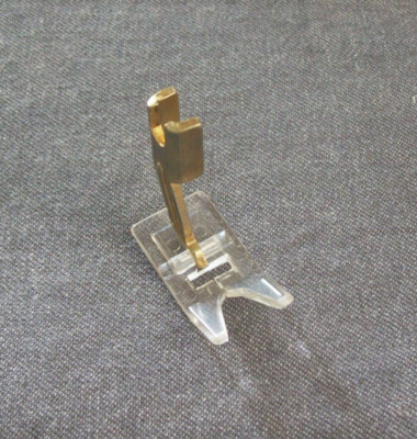 Kenmore SUPER HIGH SHANK Q foot for knits - for vertical (front facing ...