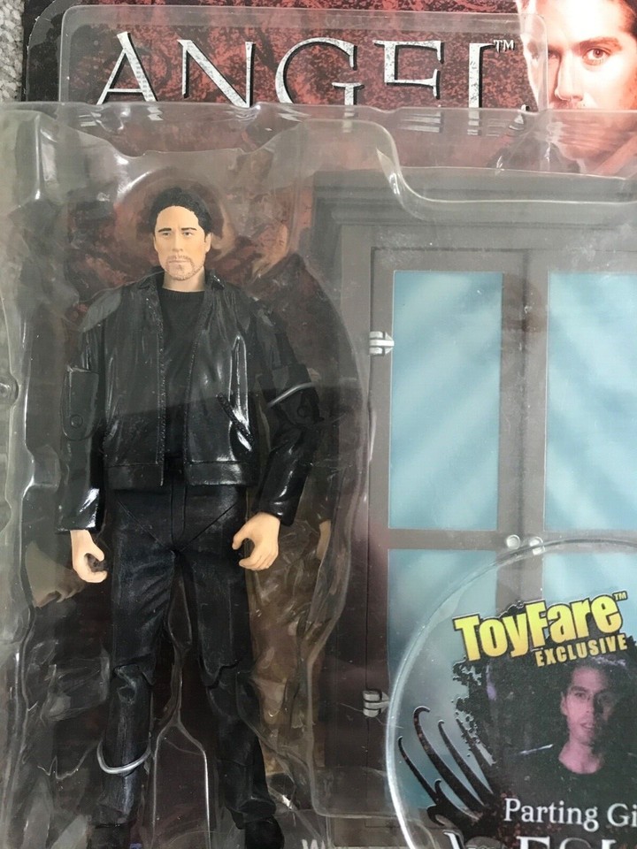 Buffy the Vampire Slayer Angel Parting Gifts Wesley Figure Diamond ...