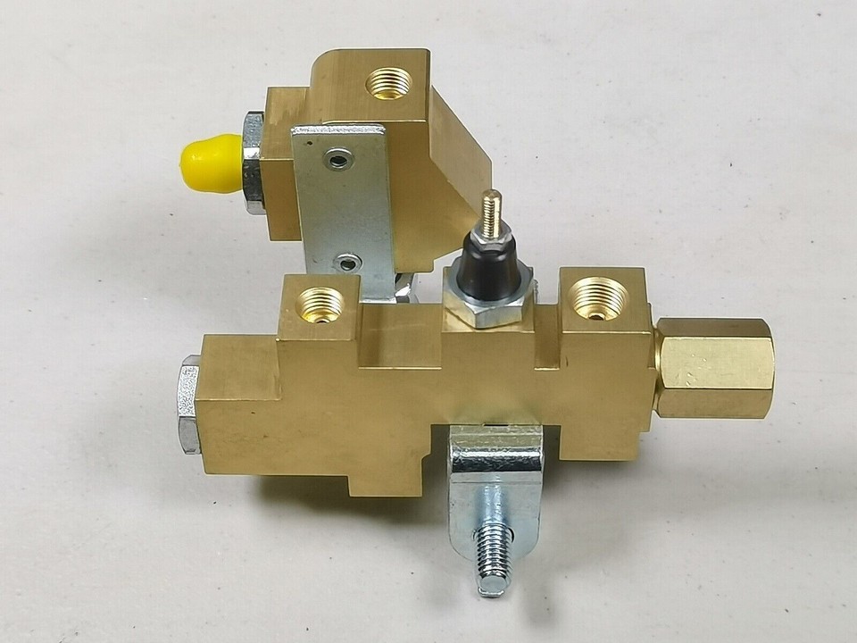 Mopar Disc Brake Proportioning Valve & Metering Valve for Disc / Drum A ...