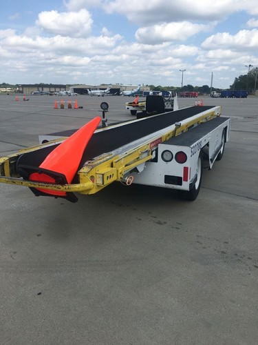 1/200 Airport GSE TUG-660 Belt Loader White Standard Painting Finished ...